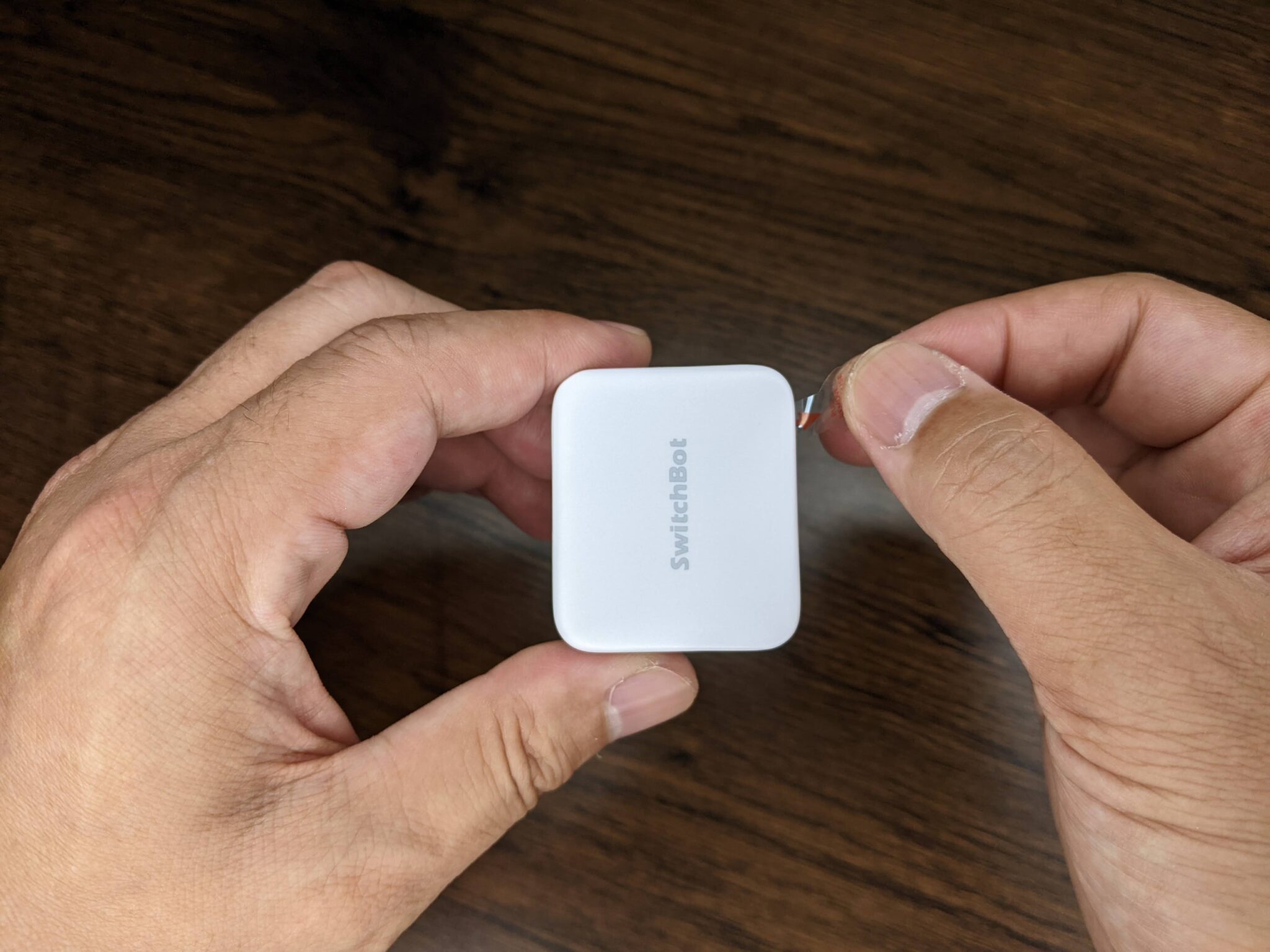 リモコンのないライトを SwitchBot ボットでスマート化しよう : 子どもと学ぶ ICT